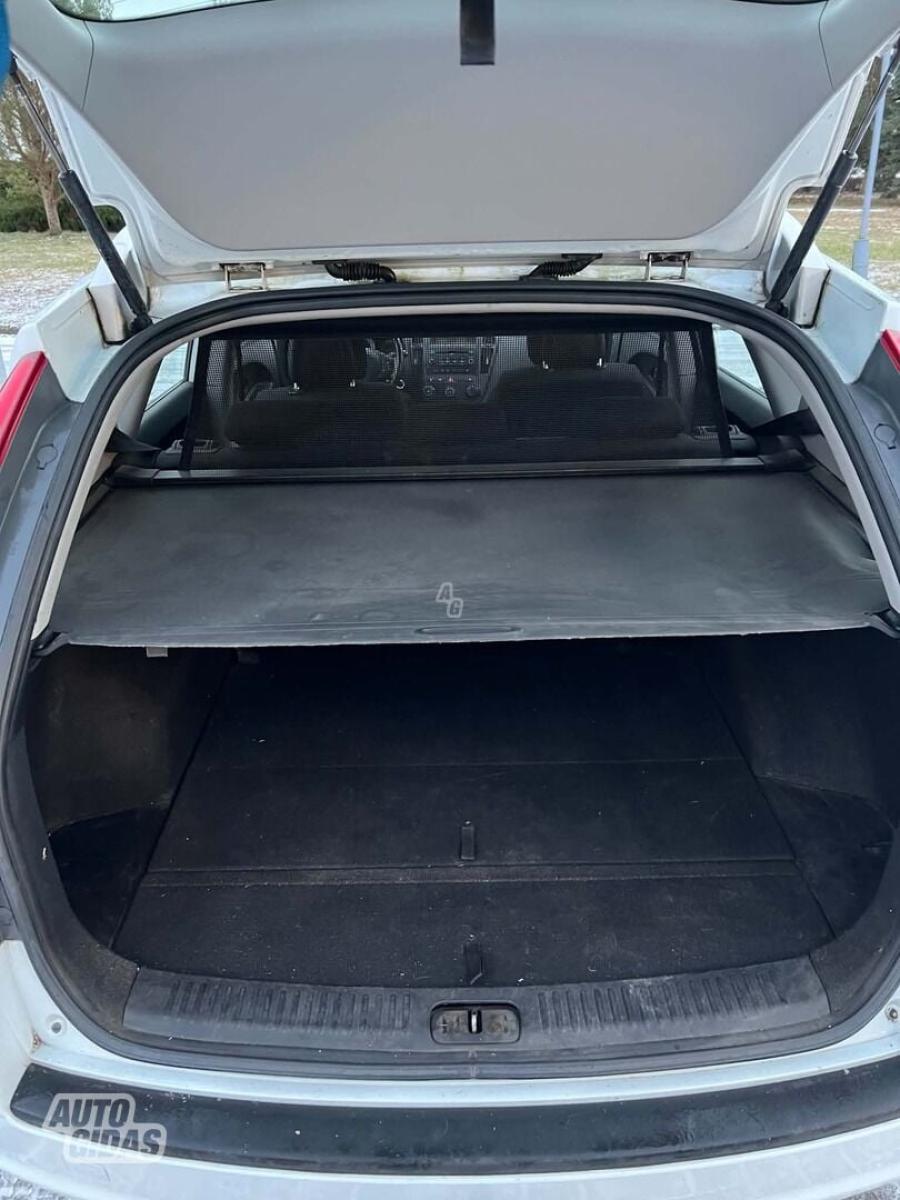 Balts Kia Ceed 2008 Viļņa, ar dzinēja tilpumu 1.60 L un nobraukumu 263 tūkst. km par 800 €, foto 11 vietnē AUTOMOTO.COM.LV