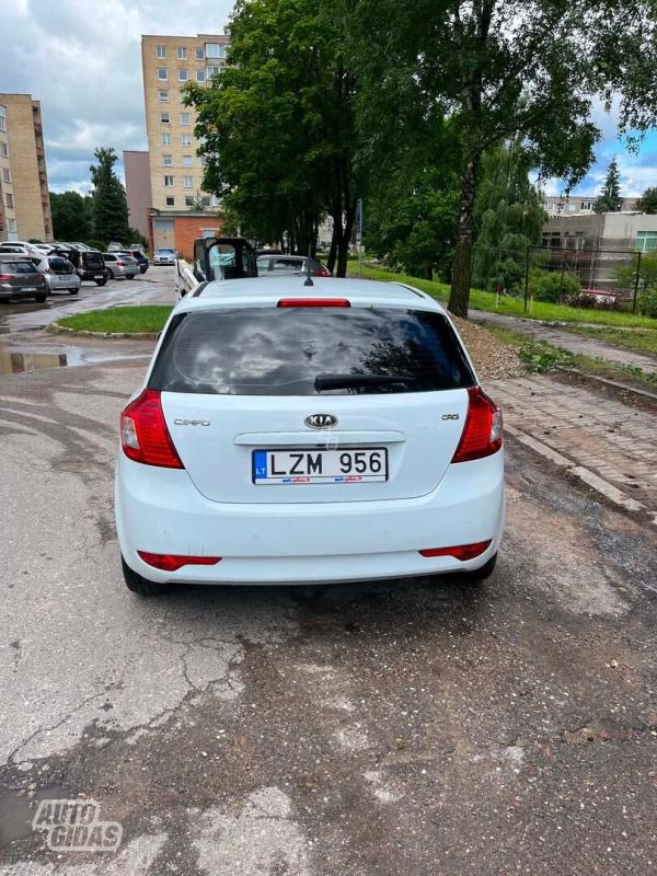 Balts Kia Ceed 2011 Viļņa, ar dzinēja tilpumu 1.60 L un nobraukumu 276 tūkst. km par 2100 €, foto 5 vietnē AUTOMOTO.COM.LV