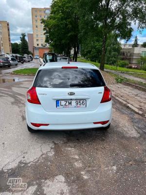 Balts Kia Ceed 2011 Viļņa, ar dzinēja tilpumu 1.60 L un nobraukumu 276 tūkst. km par 2100 €, foto 6 vietnē AUTOMOTO.COM.LV