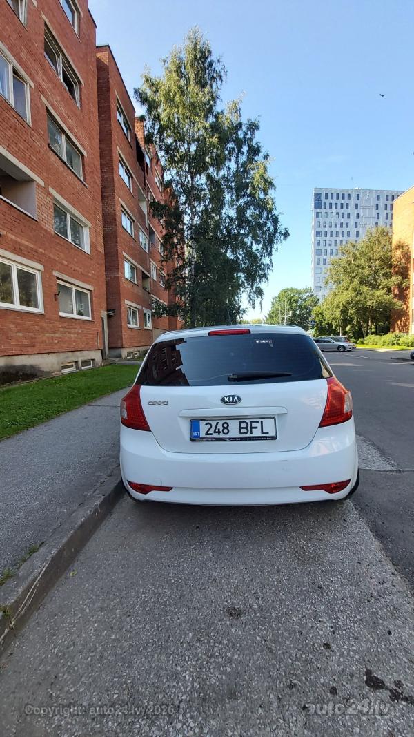 Balts Kia Ceed 2011 Tartu, ar dzinēja tilpumu 1.40 L un nobraukumu 180 tūkst. km par 2600 €, foto 9 vietnē AUTOMOTO.COM.LV