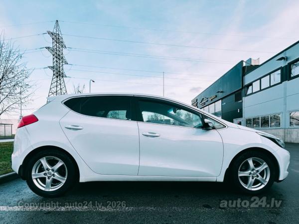 White Kia Ceed 2012 in Tallinn, with an engine capacity of 1.60 L and mileage of 129 thousand km for 8000 €, photo 3 on AUTOMOTO.COM.LV