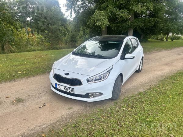 White Kia Ceed 2012 in Gulbene, with an engine capacity of 1.60 L and mileage of 292 thousand km for 3300 €, photo 1 on AUTOMOTO.COM.LV