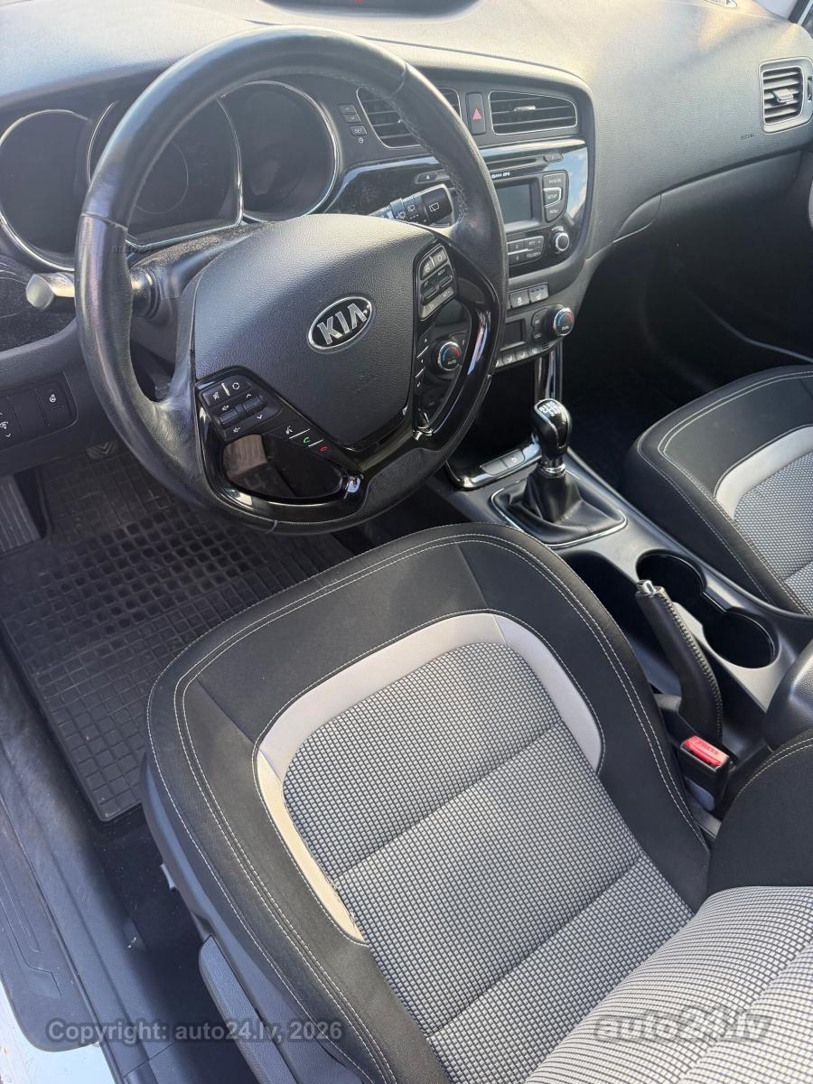 Balts Kia Ceed 2012 Pērnava, ar dzinēja tilpumu 1.60 L un nobraukumu 145 tūkst. km par 5999 €, foto 6 vietnē AUTOMOTO.COM.LV