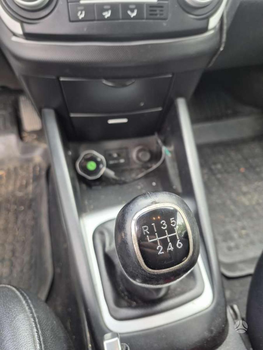 Balts Kia Ceed 2012 Viļņa, ar dzinēja tilpumu 1.60 L un nobraukumu 240 tūkst. km par 2500 €, foto 6 vietnē AUTOMOTO.COM.LV