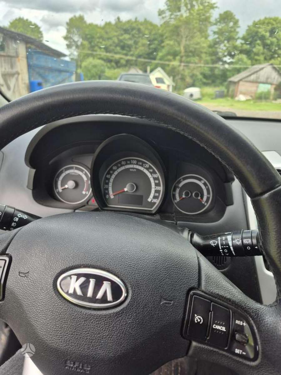 Balts Kia Ceed 2012 Viļņa, ar dzinēja tilpumu 1.60 L un nobraukumu 240 tūkst. km par 2500 €, foto 8 vietnē AUTOMOTO.COM.LV