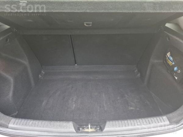 Balts Kia Ceed 2012 Rīga, ar dzinēja tilpumu 1.40 L un nobraukumu 231 tūkst. km par 2200 €, foto 10 vietnē AUTOMOTO.COM.LV