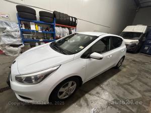White Kia Ceed 2013 in Tallinn, with an engine capacity of 1.60 L and mileage of 121 thousand km for 6500 €, photo 2 on AUTOMOTO.COM.LV