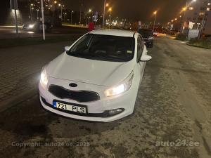 White Kia Ceed 2013 in Tallinn, with an engine capacity of 1.60 L and mileage of 121 thousand km for 6500 €, photo 7 on AUTOMOTO.COM.LV