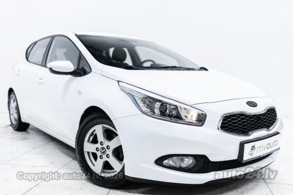 Balts Kia Ceed 2013 Tallina, ar dzinēja tilpumu 1.60 L un nobraukumu 121 tūkst. km par 5399 €, foto 3 vietnē AUTOMOTO.COM.LV