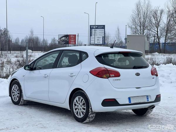 Balts Kia Ceed 2013 Tauragė, ar dzinēja tilpumu 1.40 L un nobraukumu 246 tūkst. km par 3950 €, foto 7 vietnē AUTOMOTO.COM.LV