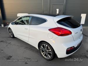 Balts Kia Ceed 2013 Tallina, ar dzinēja tilpumu 1.60 L un nobraukumu 144 tūkst. km par 5495 €, foto 3 vietnē AUTOMOTO.COM.LV