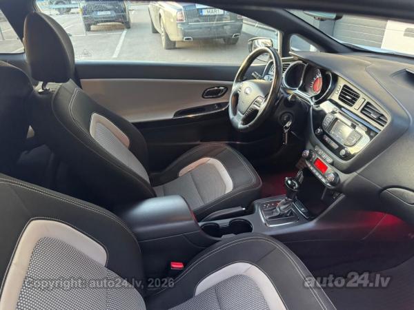 White Kia Ceed 2013 in Tallinn, with an engine capacity of 1.60 L and mileage of 144 thousand km for 5495 €, photo 11 on AUTOMOTO.COM.LV