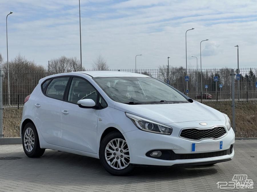 White Kia Ceed 2013 in Taurage, with an engine capacity of 1.40 L and mileage of 246 thousand km for 3750 €, photo 4 on AUTOMOTO.COM.LV