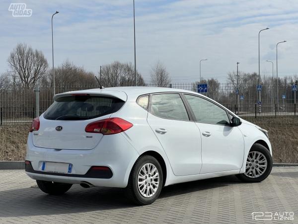 White Kia Ceed 2013 in Taurage, with an engine capacity of 1.40 L and mileage of 246 thousand km for 3750 €, photo 7 on AUTOMOTO.COM.LV