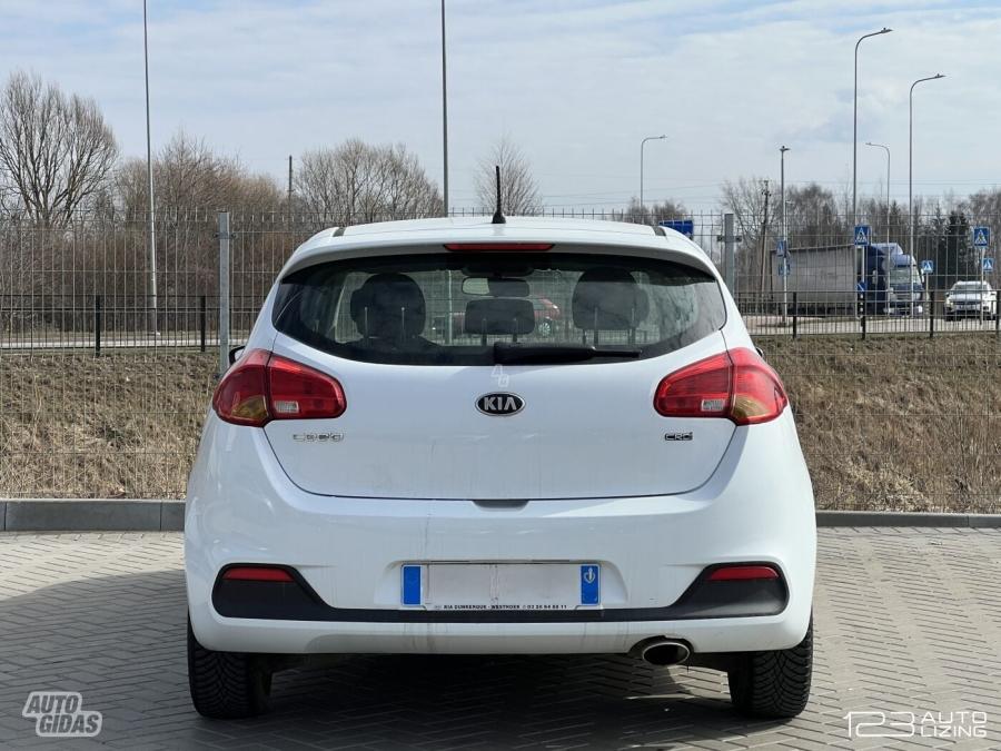 White Kia Ceed 2013 in Taurage, with an engine capacity of 1.40 L and mileage of 246 thousand km for 3750 €, photo 8 on AUTOMOTO.COM.LV