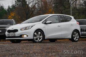 White Kia Ceed 2013 in Riga, with an engine capacity of 1.40 L and mileage of 252 thousand km for 2990 €, photo  on AUTOMOTO.COM.LV