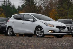 White Kia Ceed 2013 in Riga, with an engine capacity of 1.40 L and mileage of 252 thousand km for 2990 €, photo 3 on AUTOMOTO.COM.LV