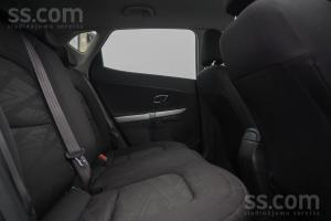 White Kia Ceed 2013 in Riga, with an engine capacity of 1.40 L and mileage of 252 thousand km for 2990 €, photo 18 on AUTOMOTO.COM.LV