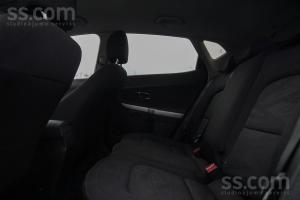 White Kia Ceed 2013 in Riga, with an engine capacity of 1.40 L and mileage of 252 thousand km for 2990 €, photo 19 on AUTOMOTO.COM.LV