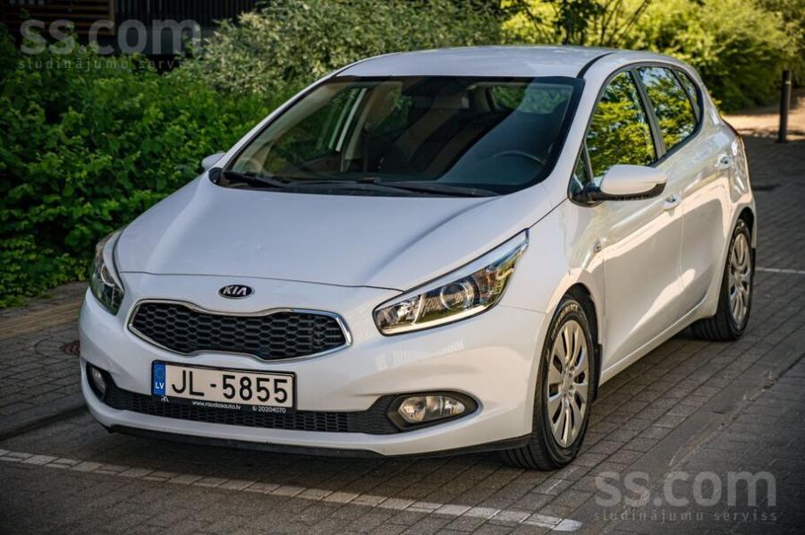 Balts Kia Ceed 2013 Rīga, ar dzinēja tilpumu 1.40 L un nobraukumu 260 tūkst. km par 2990 €, foto 1 vietnē AUTOMOTO.COM.LV