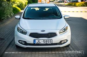 Balts Kia Ceed 2013 Rīga, ar dzinēja tilpumu 1.40 L un nobraukumu 260 tūkst. km par 2990 €, foto 3 vietnē AUTOMOTO.COM.LV