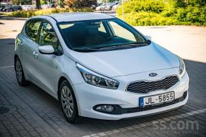 Balts Kia Ceed 2013 Rīga, ar dzinēja tilpumu 1.40 L un nobraukumu 260 tūkst. km par 2990 €, foto 4 vietnē AUTOMOTO.COM.LV