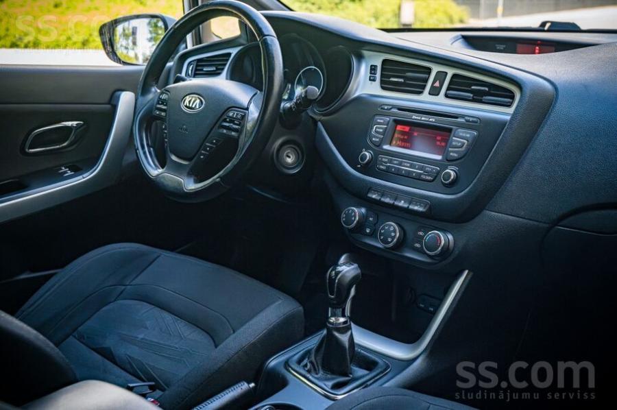 Balts Kia Ceed 2013 Rīga, ar dzinēja tilpumu 1.40 L un nobraukumu 260 tūkst. km par 2990 €, foto 8 vietnē AUTOMOTO.COM.LV