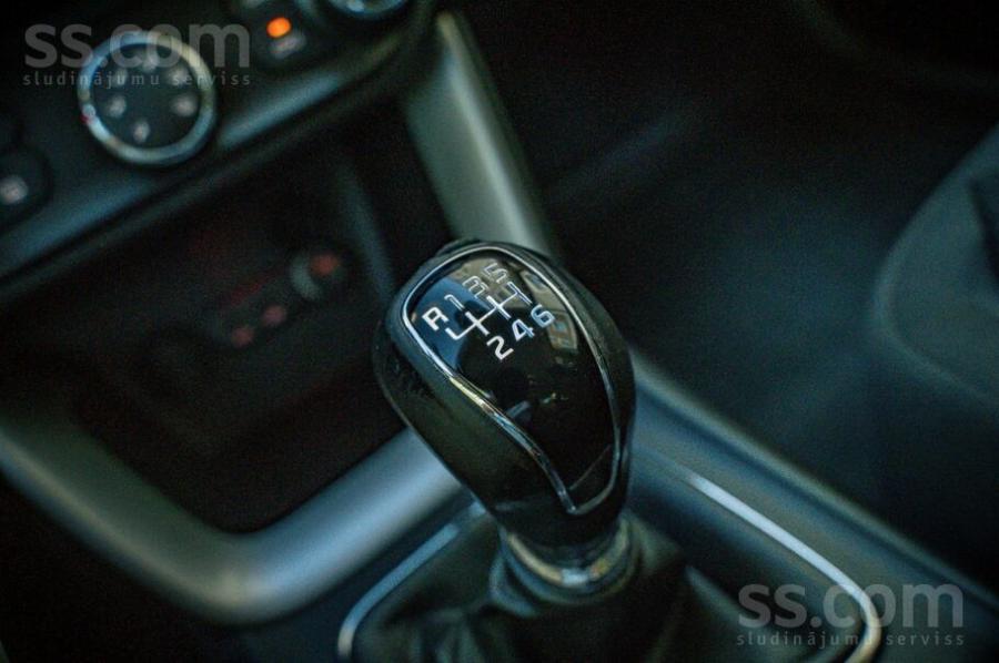 Balts Kia Ceed 2013 Rīga, ar dzinēja tilpumu 1.40 L un nobraukumu 260 tūkst. km par 2990 €, foto 12 vietnē AUTOMOTO.COM.LV