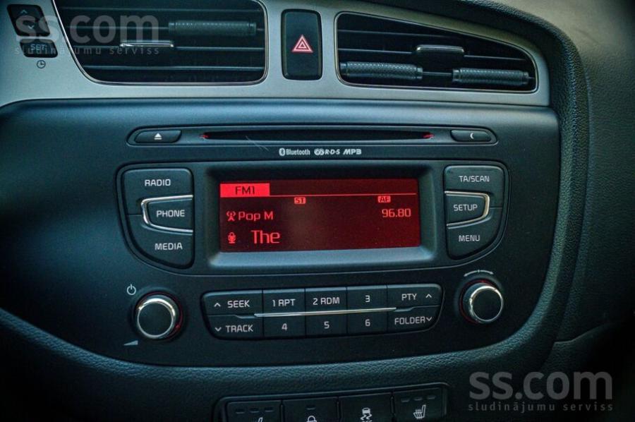 Balts Kia Ceed 2013 Rīga, ar dzinēja tilpumu 1.40 L un nobraukumu 260 tūkst. km par 2990 €, foto 14 vietnē AUTOMOTO.COM.LV