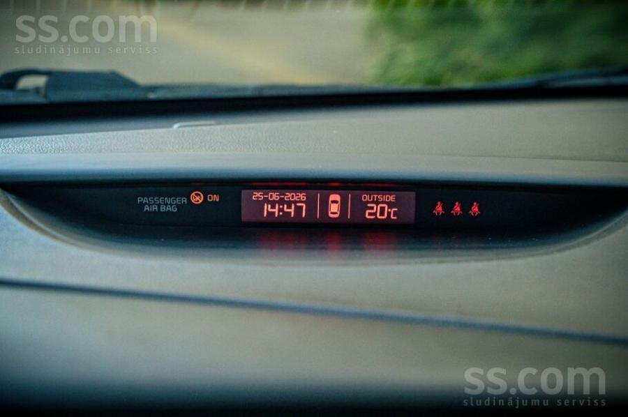Balts Kia Ceed 2013 Rīga, ar dzinēja tilpumu 1.40 L un nobraukumu 260 tūkst. km par 2990 €, foto 15 vietnē AUTOMOTO.COM.LV