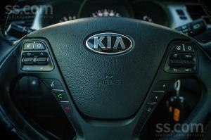 Balts Kia Ceed 2013 Rīga, ar dzinēja tilpumu 1.40 L un nobraukumu 260 tūkst. km par 2990 €, foto 17 vietnē AUTOMOTO.COM.LV