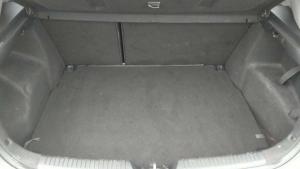 White Kia Ceed 2013 in Vilnius, with an engine capacity of 1.37 L and mileage of 271 thousand km for 2900 €, photo 16 on AUTOMOTO.COM.LV
