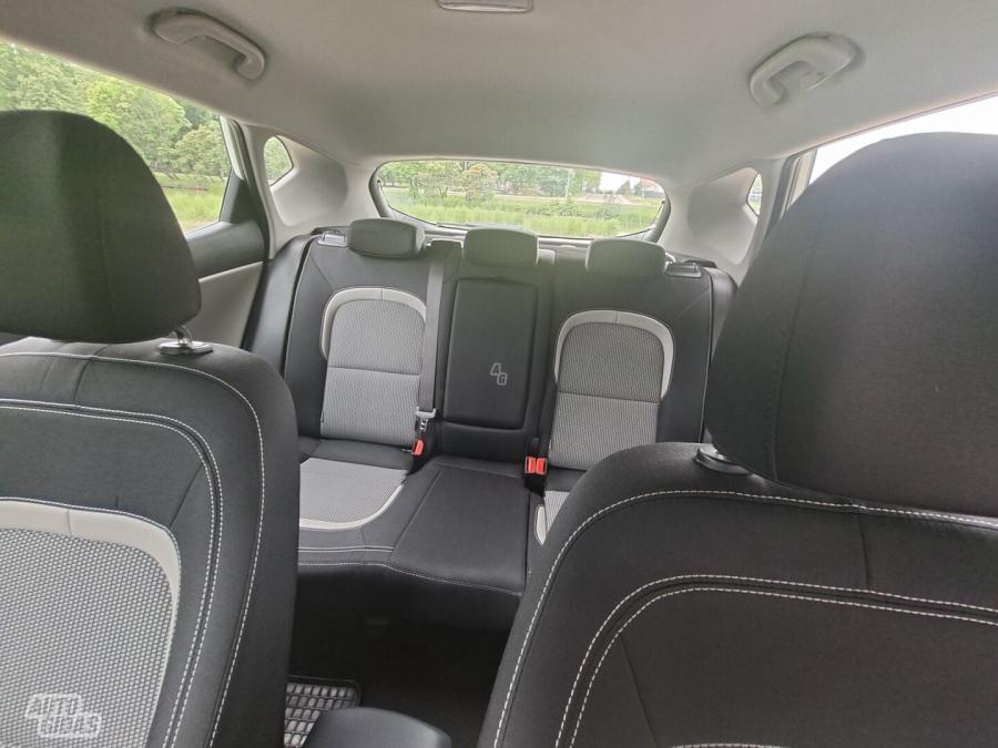 Balts Kia Ceed 2014 Kauņa, ar dzinēja tilpumu 1.60 L un nobraukumu 230 tūkst. km par 6000 €, foto 8 vietnē AUTOMOTO.COM.LV