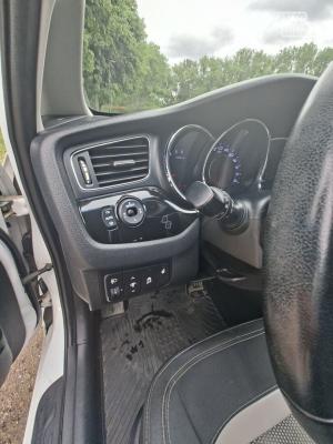 Balts Kia Ceed 2014 Kauņa, ar dzinēja tilpumu 1.60 L un nobraukumu 230 tūkst. km par 6000 €, foto 10 vietnē AUTOMOTO.COM.LV