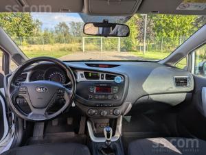 White Kia Ceed 2014 in Riga, with an engine capacity of 1.40 L and mileage of 223 thousand km for 3250 €, photo 8 on AUTOMOTO.COM.LV