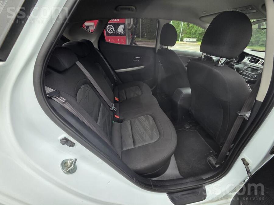 Balts Kia Ceed 2015 Rīga, ar dzinēja tilpumu 1.40 L un nobraukumu 285 tūkst. km par 2777 €, foto 9 vietnē AUTOMOTO.COM.LV