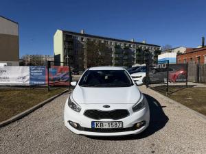 Balts Kia Ceed 2015 Ventspils, ar dzinēja tilpumu 1.40 L un nobraukumu 250 tūkst. km par 3950 €, foto 3 vietnē AUTOMOTO.COM.LV