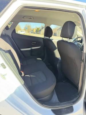 Balts Kia Ceed 2015 Ventspils, ar dzinēja tilpumu 1.40 L un nobraukumu 250 tūkst. km par 3950 €, foto 12 vietnē AUTOMOTO.COM.LV