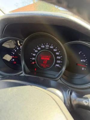 Balts Kia Ceed 2015 Ventspils, ar dzinēja tilpumu 1.40 L un nobraukumu 250 tūkst. km par 3950 €, foto 15 vietnē AUTOMOTO.COM.LV