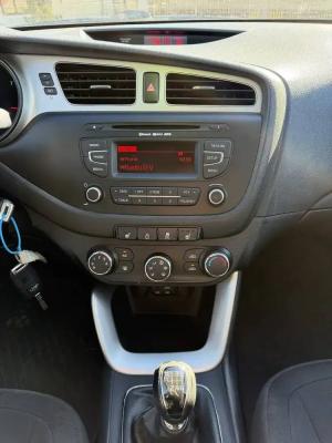 Balts Kia Ceed 2015 Ventspils, ar dzinēja tilpumu 1.40 L un nobraukumu 250 tūkst. km par 3950 €, foto 16 vietnē AUTOMOTO.COM.LV