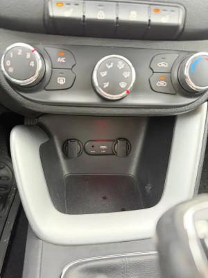 Balts Kia Ceed 2015 Ventspils, ar dzinēja tilpumu 1.40 L un nobraukumu 250 tūkst. km par 3950 €, foto 17 vietnē AUTOMOTO.COM.LV