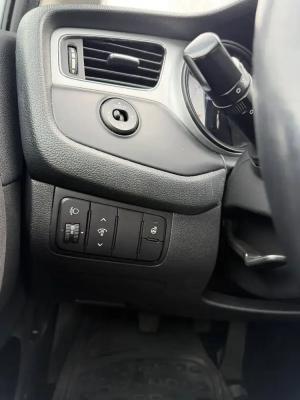 Balts Kia Ceed 2015 Ventspils, ar dzinēja tilpumu 1.40 L un nobraukumu 250 tūkst. km par 3950 €, foto 20 vietnē AUTOMOTO.COM.LV