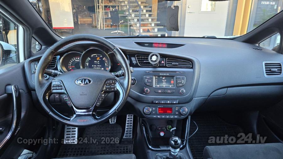 Balts Kia Ceed 2015 Tallina, ar dzinēja tilpumu 1.60 L un nobraukumu 182 tūkst. km par 6200 €, foto 11 vietnē AUTOMOTO.COM.LV