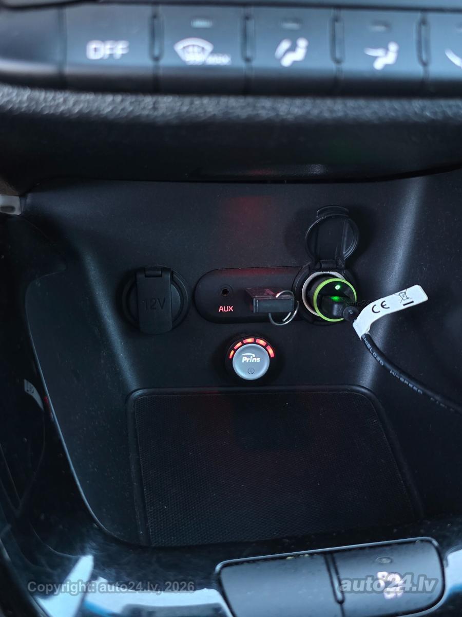 Balts Kia Ceed 2015 Tallina, ar dzinēja tilpumu 1.60 L un nobraukumu 182 tūkst. km par 6200 €, foto 14 vietnē AUTOMOTO.COM.LV