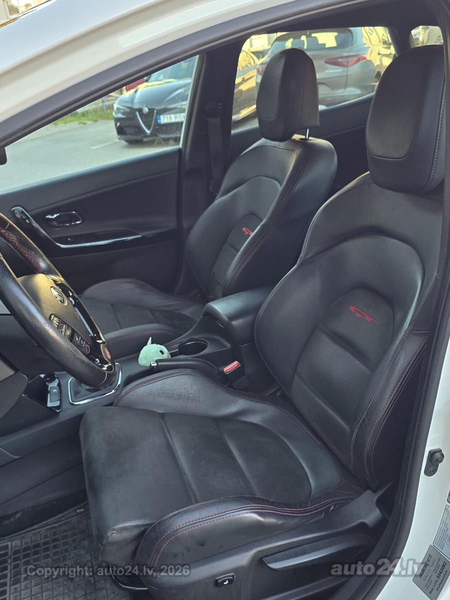 Balts Kia Ceed 2015 Tallina, ar dzinēja tilpumu 1.60 L un nobraukumu 182 tūkst. km par 6200 €, foto 16 vietnē AUTOMOTO.COM.LV