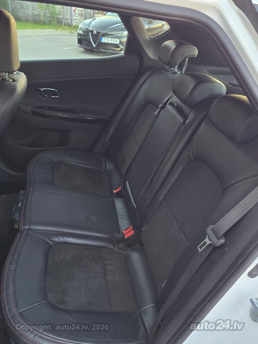 Balts Kia Ceed 2015 Tallina, ar dzinēja tilpumu 1.60 L un nobraukumu 182 tūkst. km par 6200 €, foto 17 vietnē AUTOMOTO.COM.LV