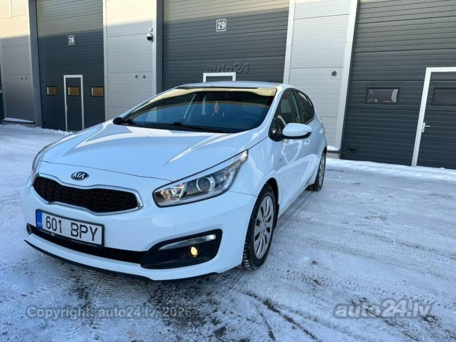 White Kia Ceed 2016 in Tallinn, with an engine capacity of 1.40 L and mileage of 117 thousand km for 5500 €, photo 2 on AUTOMOTO.COM.LV