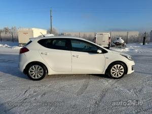 White Kia Ceed 2016 in Tallinn, with an engine capacity of 1.40 L and mileage of 117 thousand km for 5500 €, photo 9 on AUTOMOTO.COM.LV