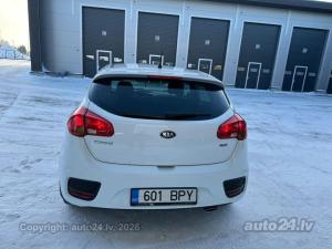 White Kia Ceed 2016 in Tallinn, with an engine capacity of 1.40 L and mileage of 117 thousand km for 5500 €, photo 10 on AUTOMOTO.COM.LV