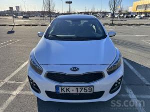 White Kia Ceed 2016 in Riga, with an engine capacity of 1.60 L and mileage of 140 thousand km for 7500 €, photo 3 on AUTOMOTO.COM.LV